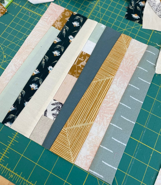 Scrappy Mini Quilt Tutorial Pattern – Blooming Poppies Modern Quilts